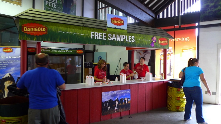 Product Sampling Marketing: Strategy, Execution & Pitfalls to Avoid